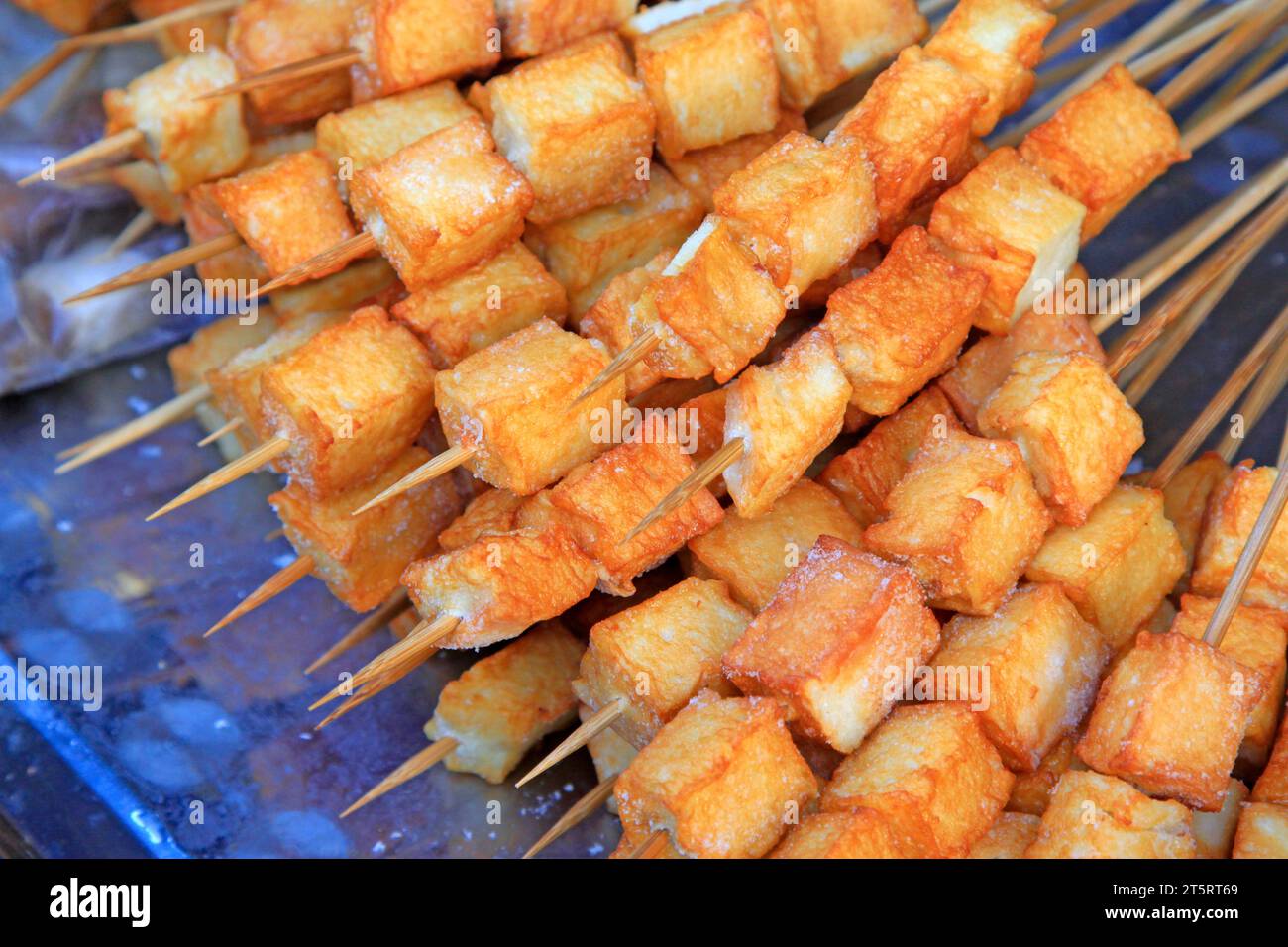 Chinese restaurant restaurants tofu hi-res stock photography and images ...