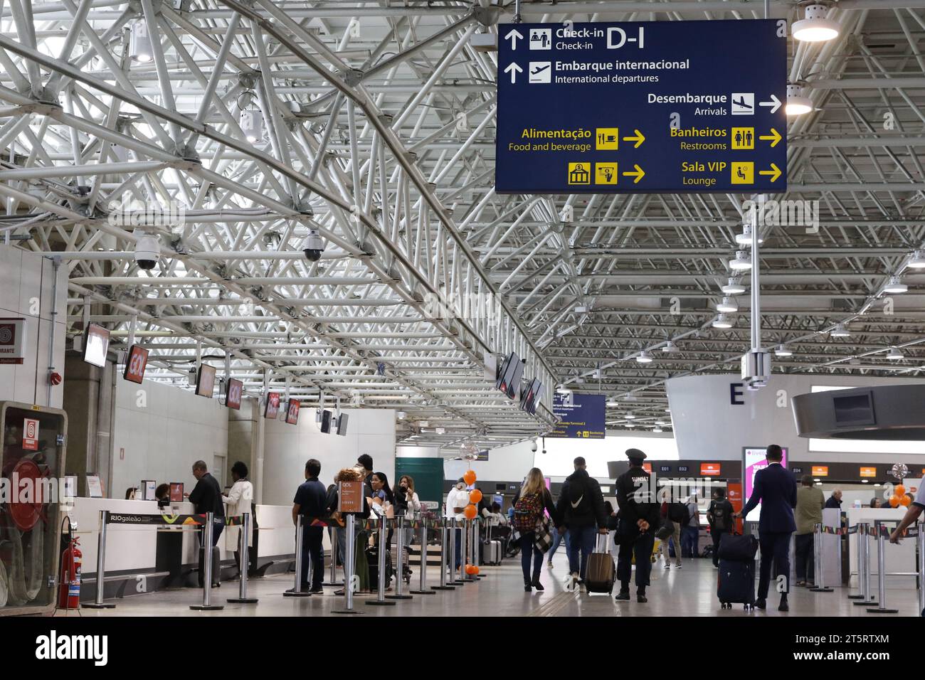 Tom Jobim International Airport Galeão Rio de Janeiro. Taxi and Uber ...