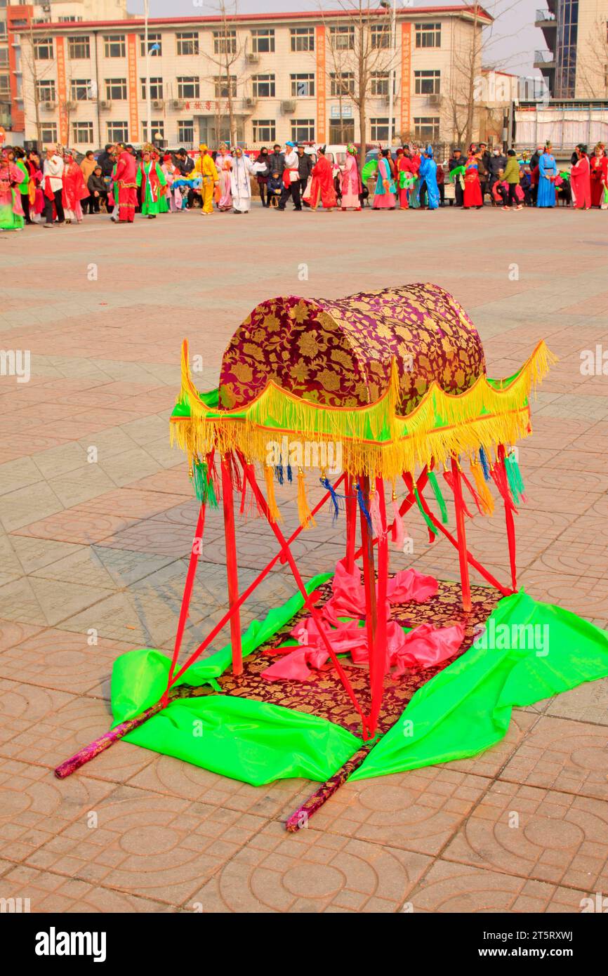 Chinese props hi-res stock photography and images - Alamy