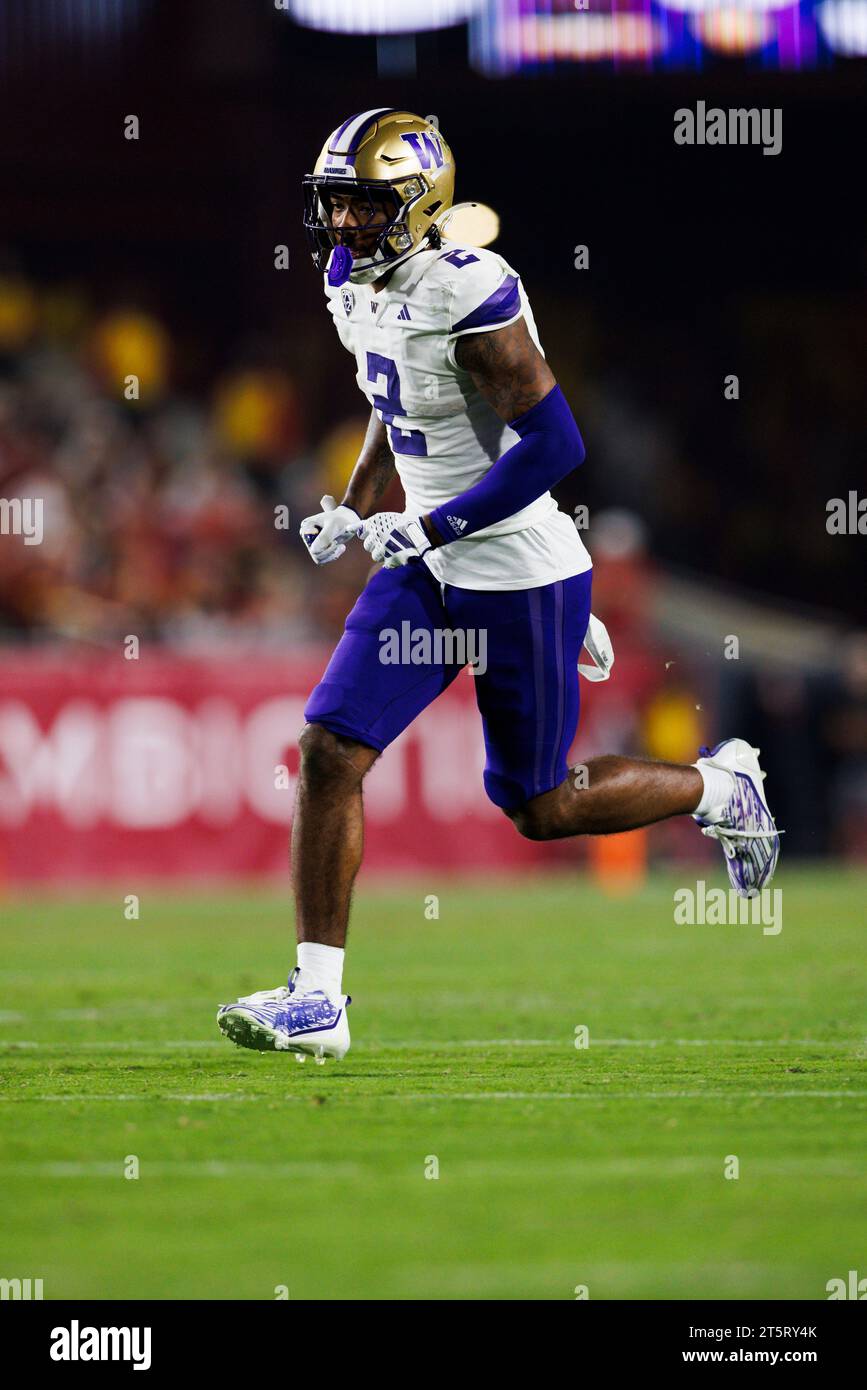 Washington Huskies wide receiver Ja'Lynn Polk (2) runs a route during ...