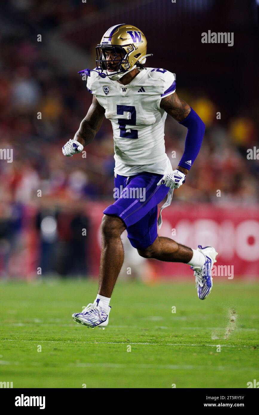 Washington Huskies wide receiver Ja'Lynn Polk (2) runs a route during ...