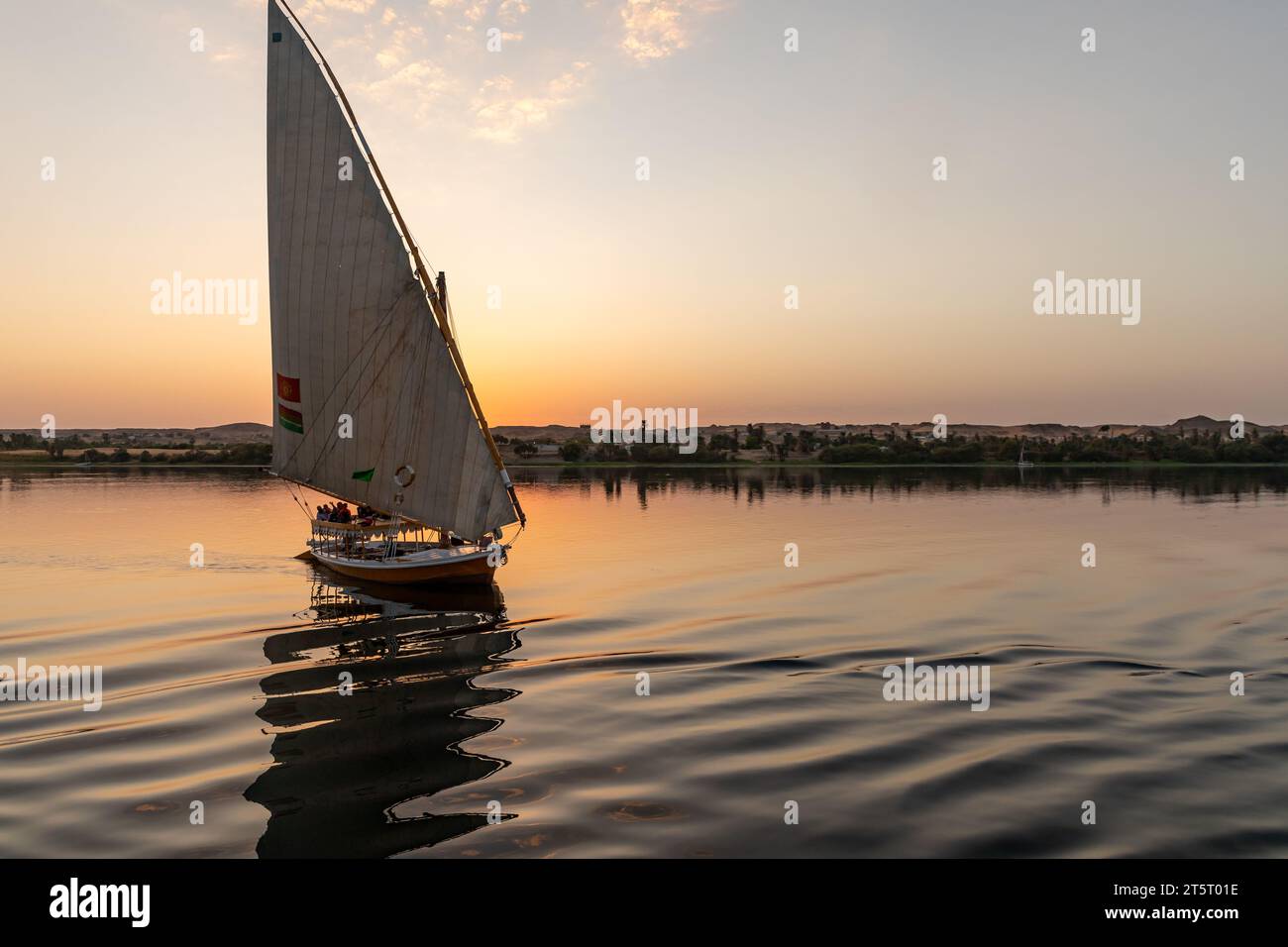 Felucca cruises down the nile river hi-res stock photography and images ...