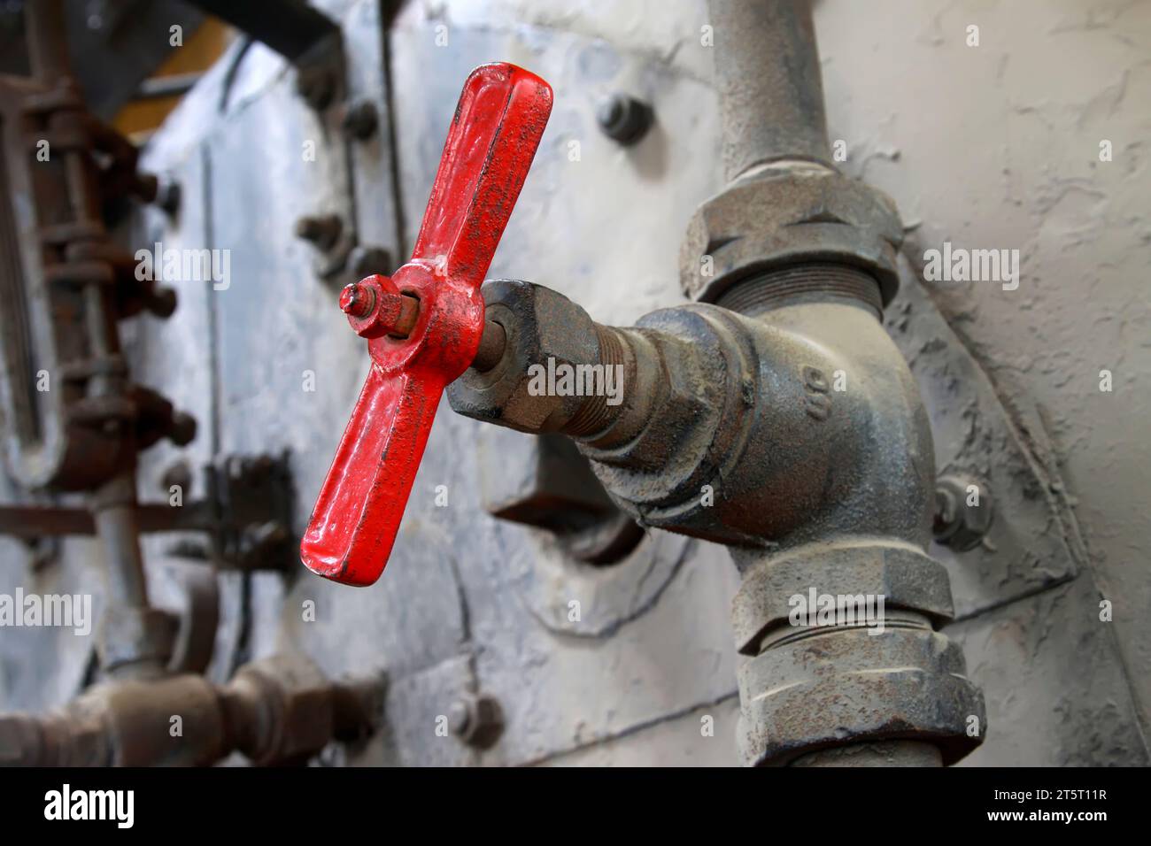 Valve apparatus hi-res stock photography and images - Alamy