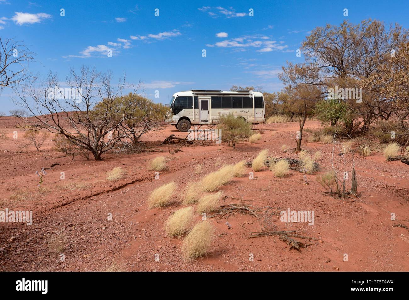 Tourist motorhome in the Australian Outback near Mt Augustus, Western ...