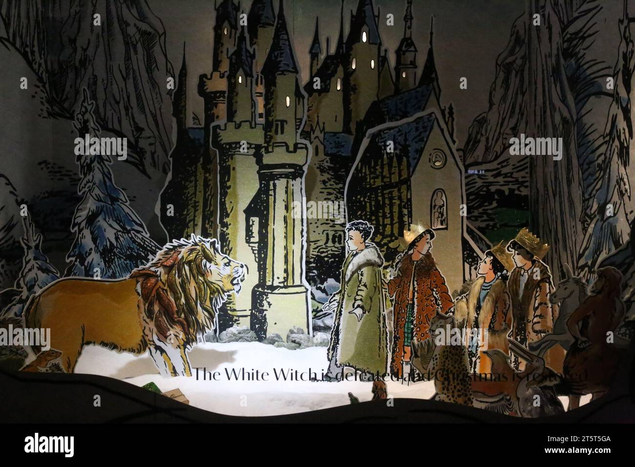 Fenwick Christmas Window revealed as The Lion, The Witch and The ...