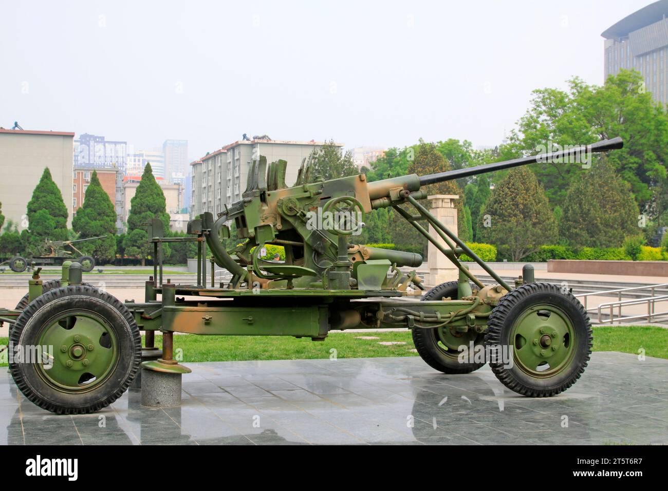 double tube of anti-aircraft guns in north China military martyrs ...