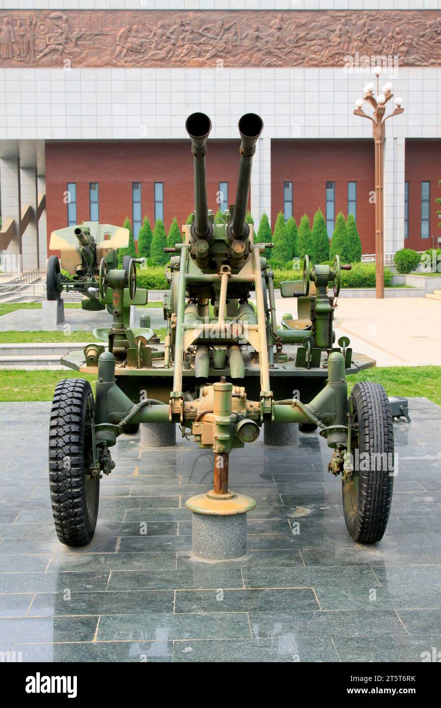 double tube of anti-aircraft guns in north China military martyrs ...