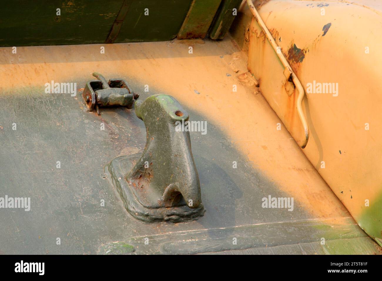 Tank parts hi-res stock photography and images - Alamy