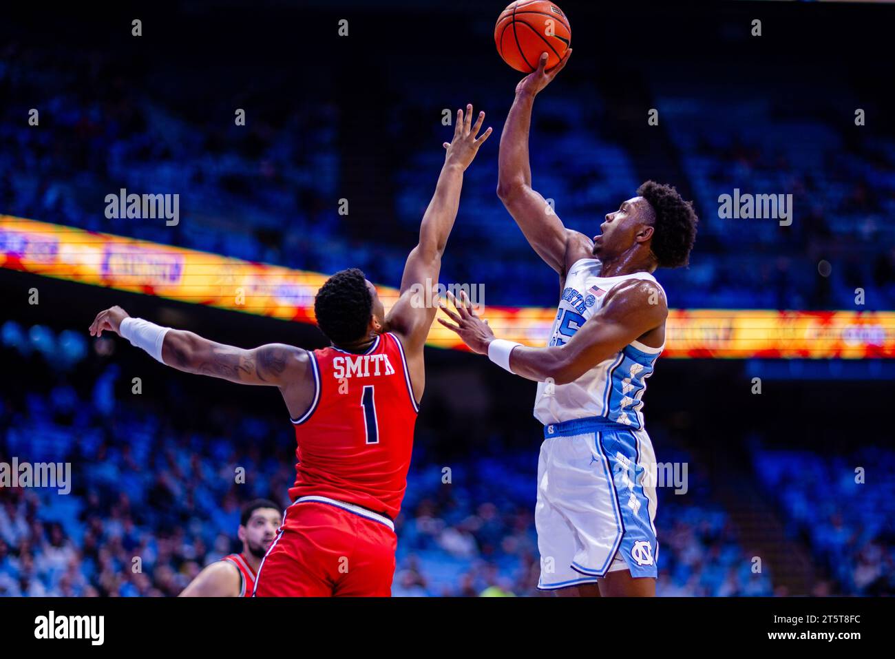 Chapel Hill, NC, USA. 6th Nov, 2023. Radford Highlanders guard DaQuan ...