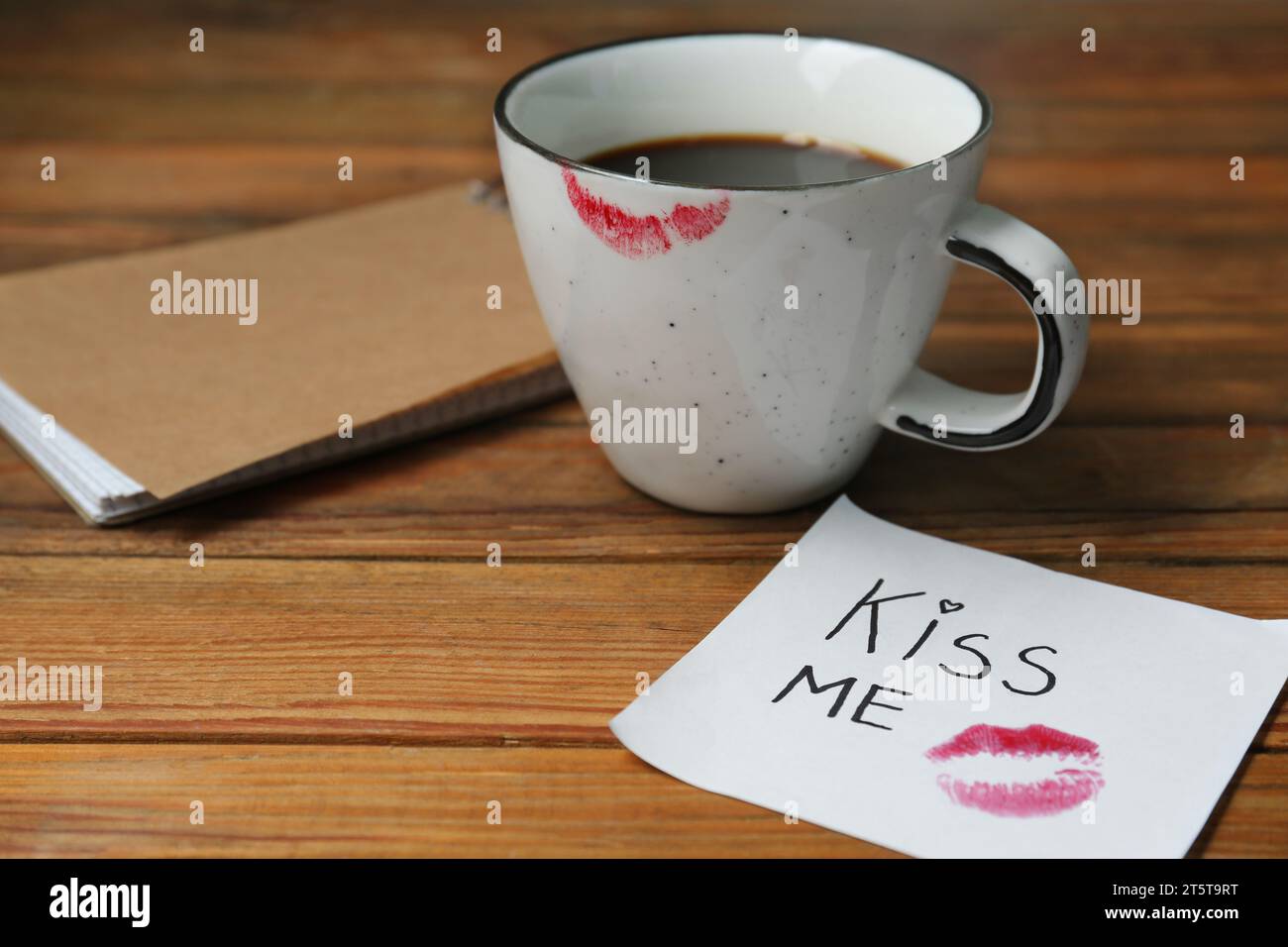 Celebration kiss kissing cup hi-res stock photography and images - Alamy