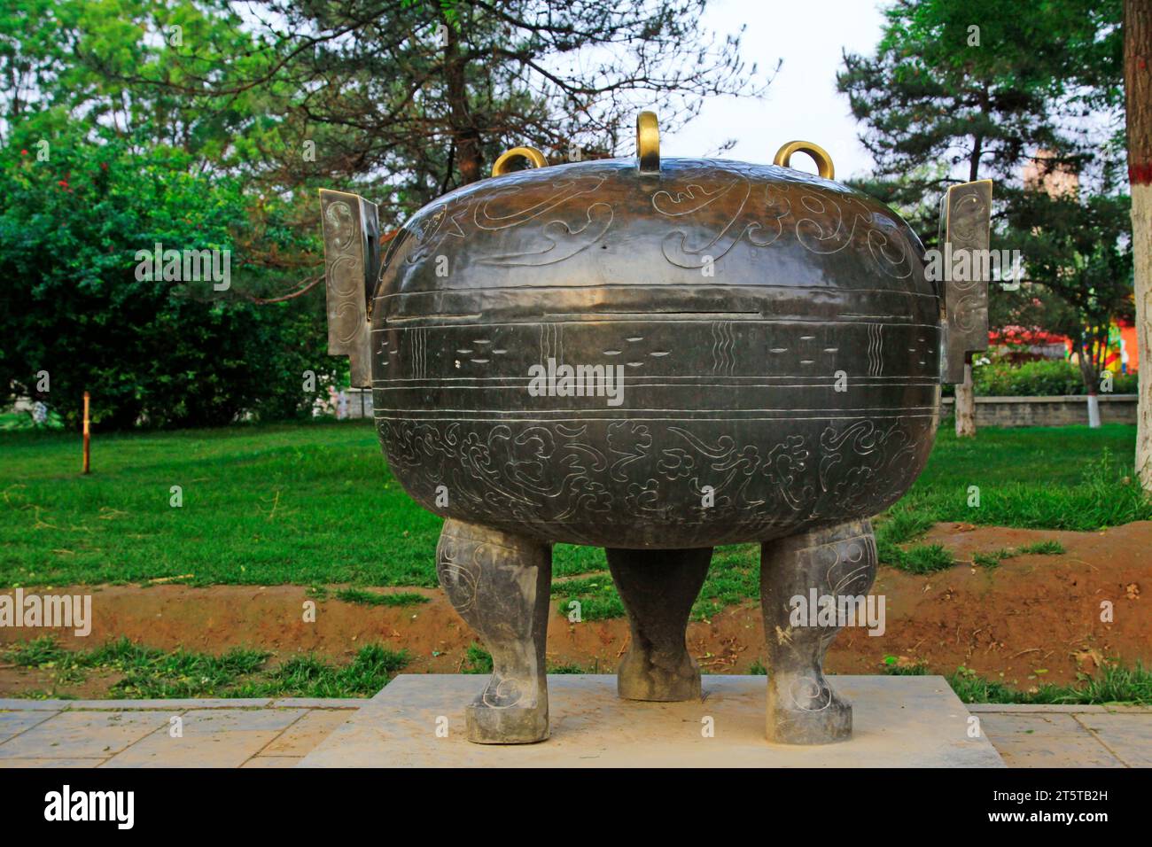Traditional Chinese bronze ritual vessels, closeup of photo Stock Photo ...