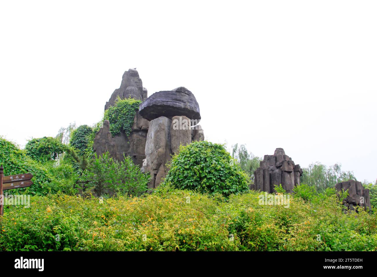 The fake rocks hi-res stock photography and images - Alamy