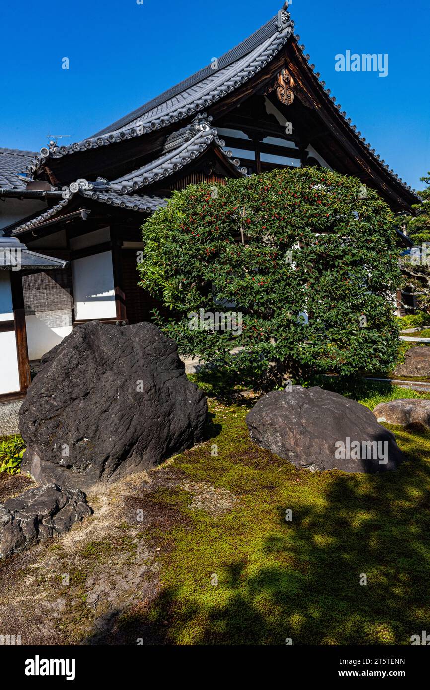 Shoden Eigan-in Garden - Shoden Eigen-in is a sub-temple of Kennin-ji ...
