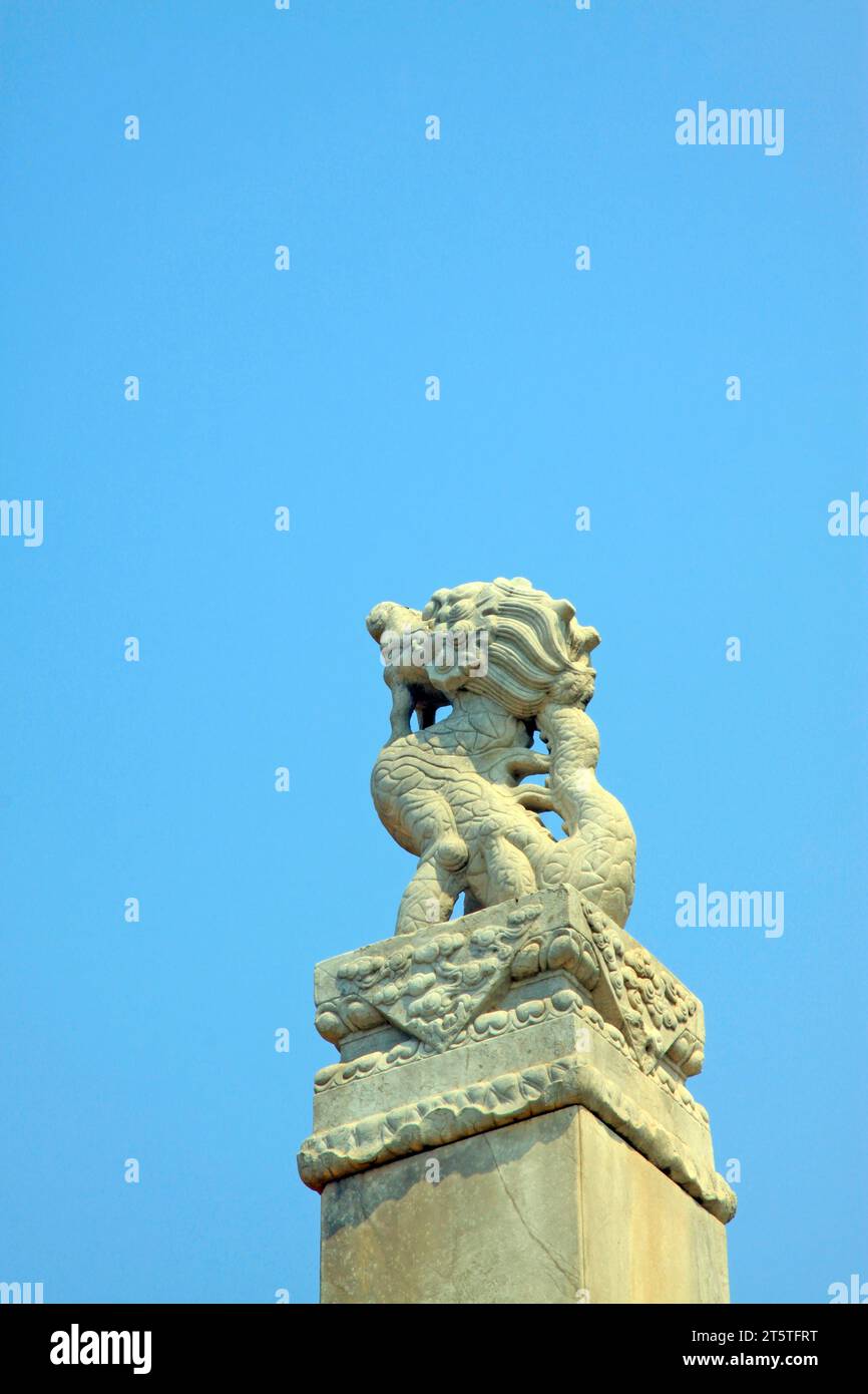 god beast roar looking up to heaven in Eastern Royal Tombs of the Qing ...
