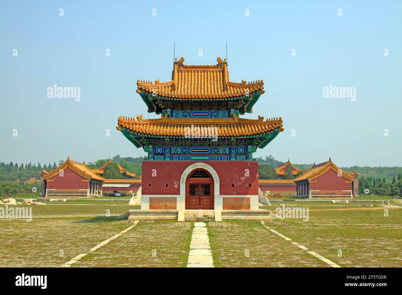 Chinese ancient architectural landscape in Eastern Royal Tombs of the ...
