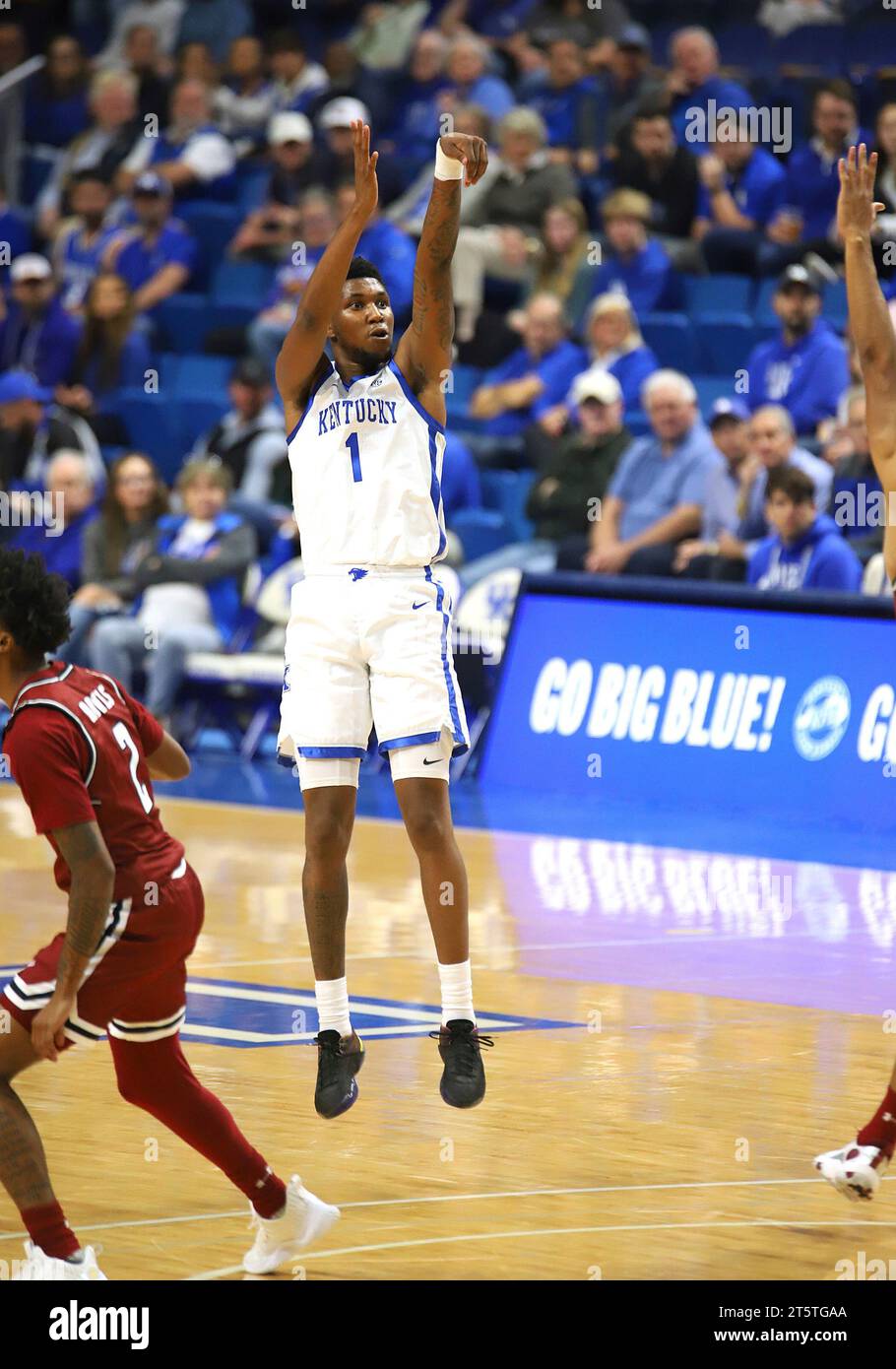 LEXINGTON, KY - NOVEMBER 6: Kentucky Wildcats guard Justin Edwards (1 ...