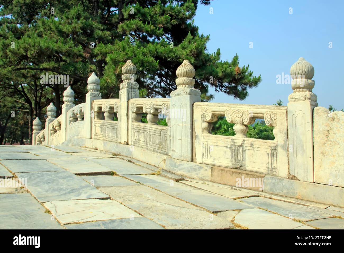 White marble stone bridge Stock Photo - Alamy