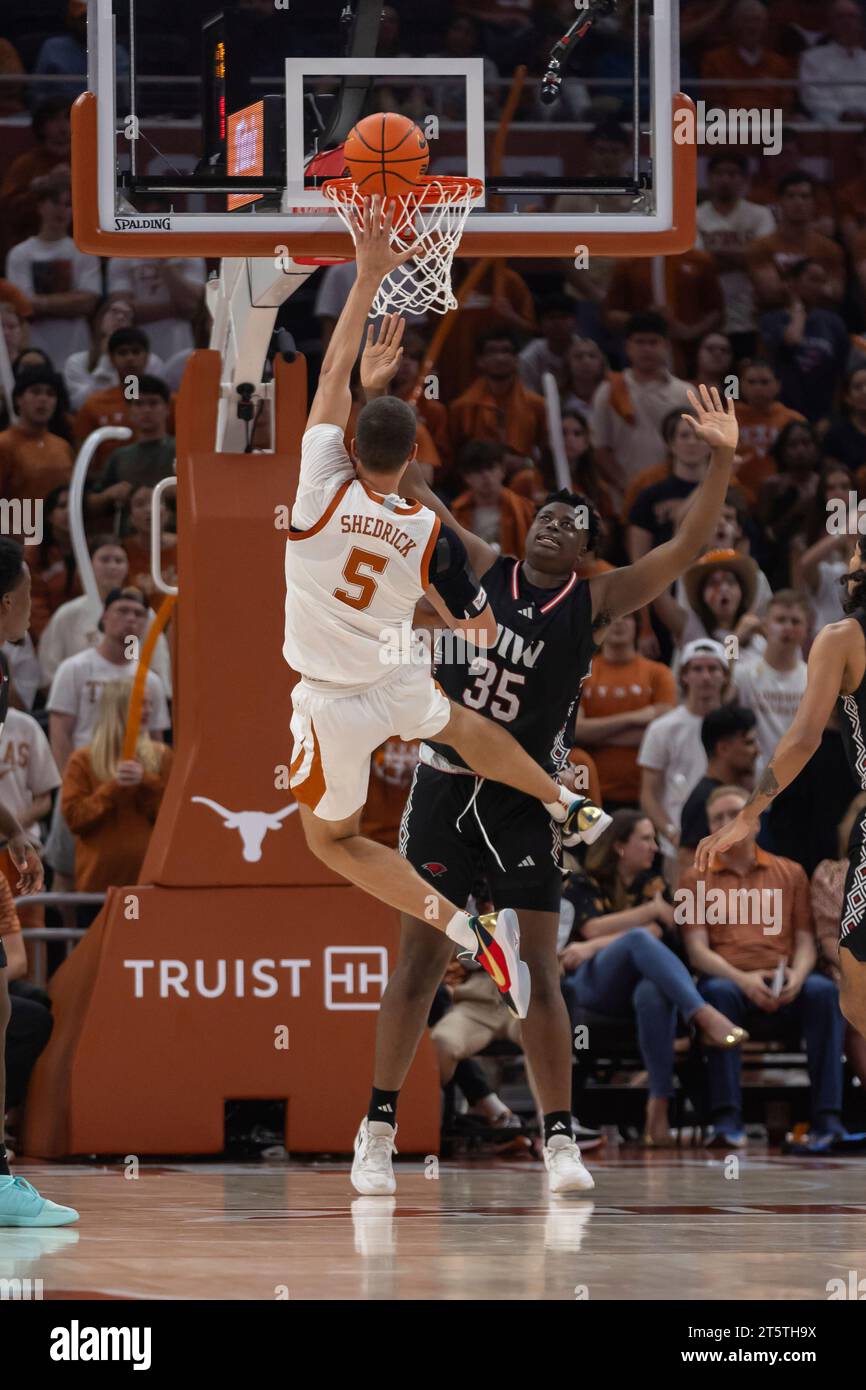 AUSTIN, TX - NOVEMBER 06: Texas Longhorns forward Kadin Shedrick (5 ...
