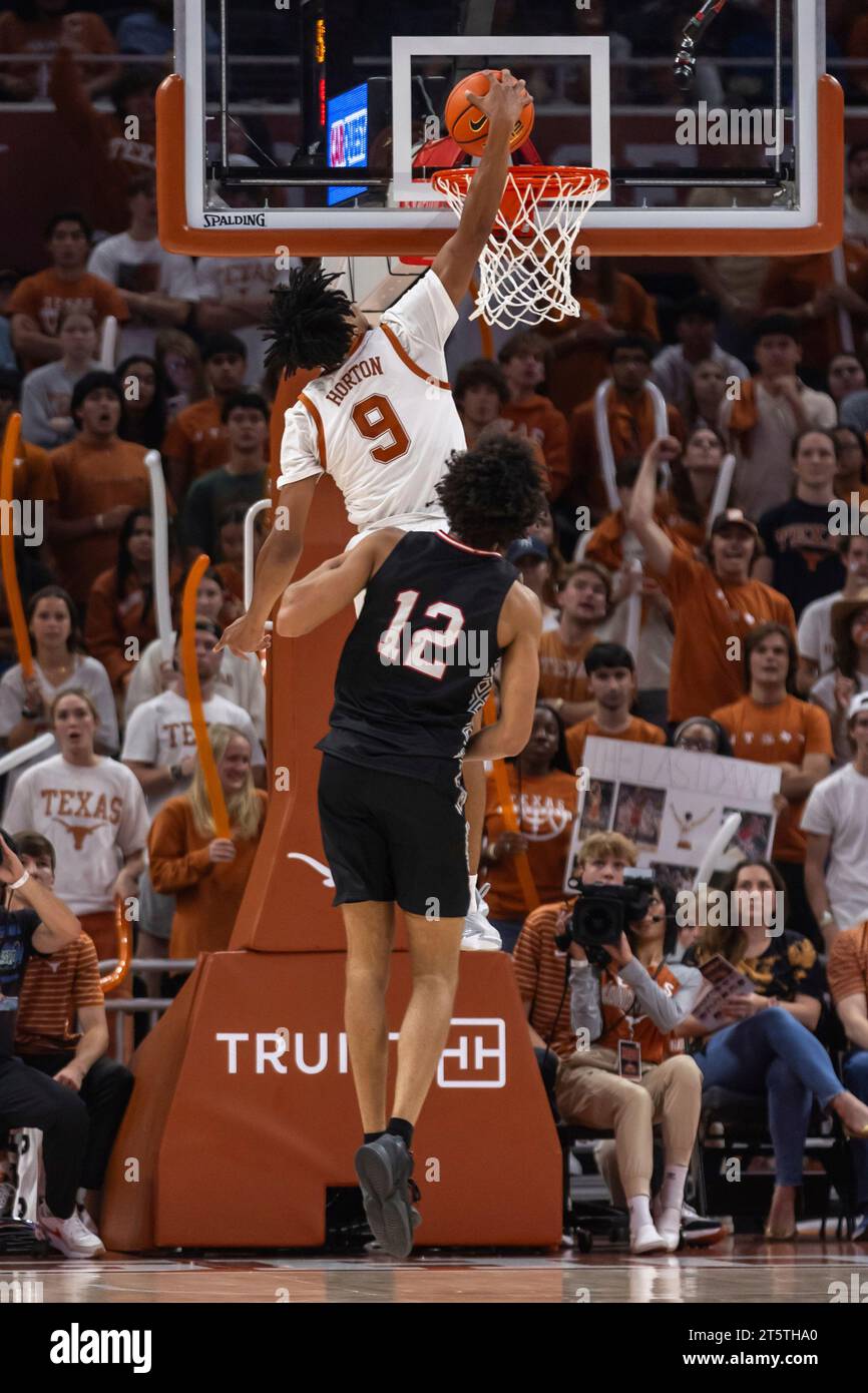 AUSTIN, TX - NOVEMBER 06: Texas Longhorns guard Ithiel Horton (9) makes ...