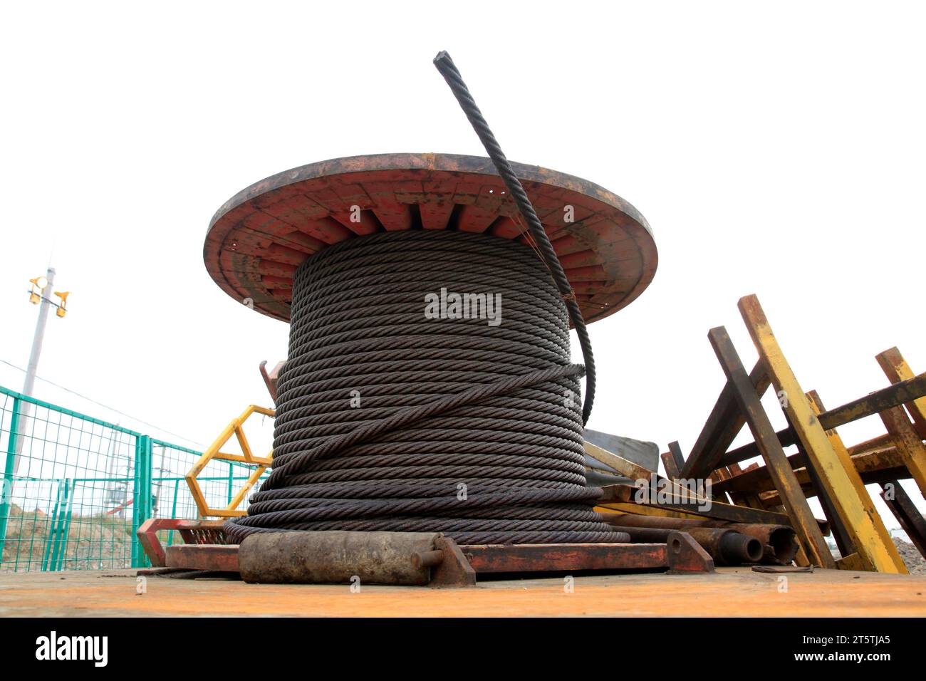 Wire rope wheel, closeup of photo Stock Photo - Alamy