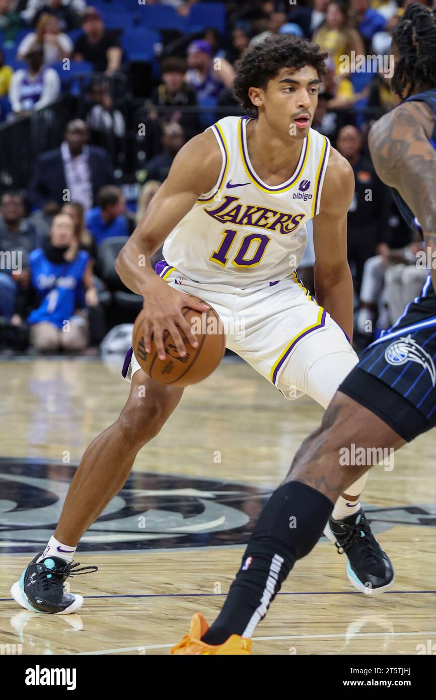 Los Angeles Lakers guard Max Christie (10) drives toward the basket ...