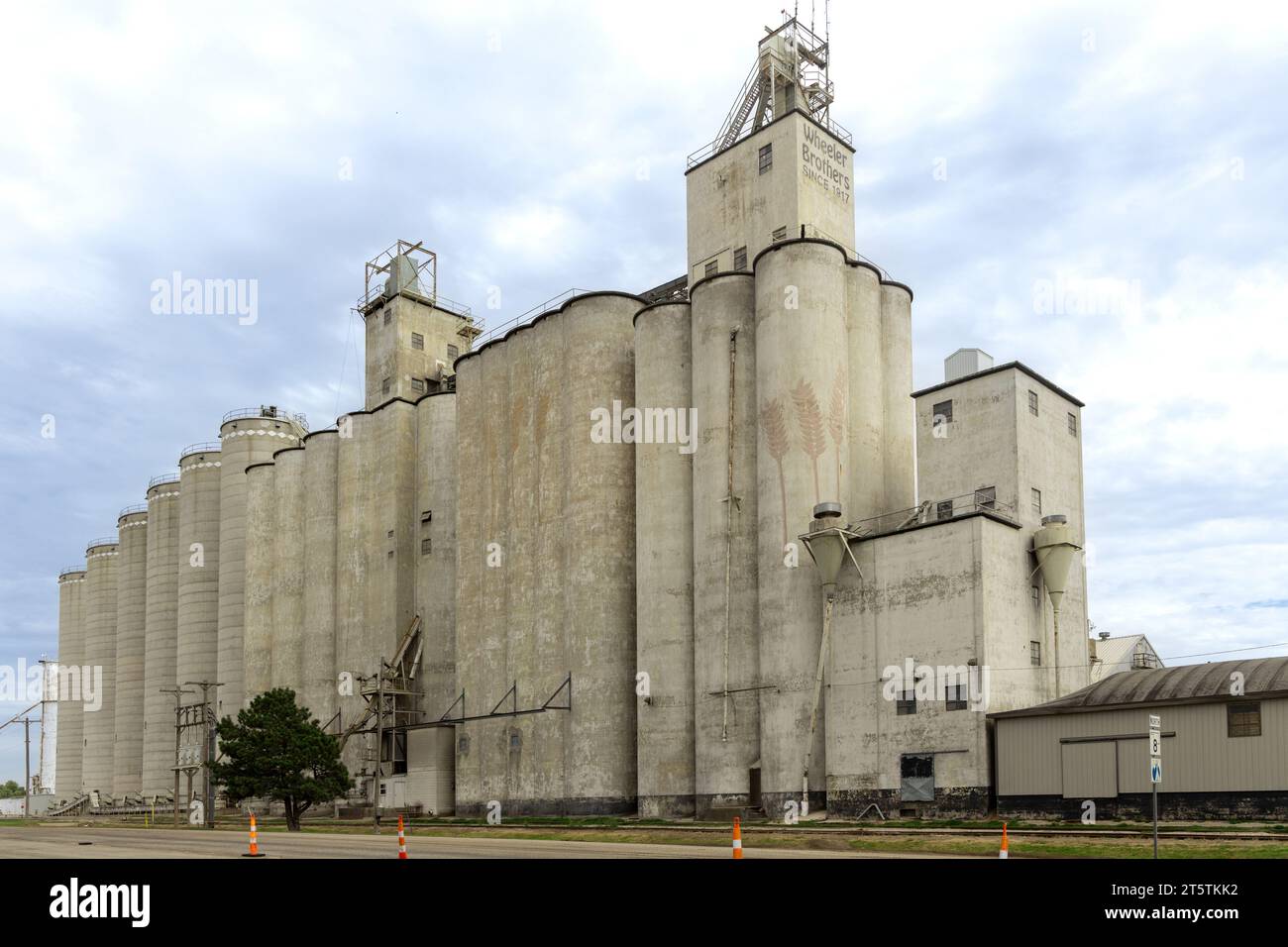 Oklahoma City, USA - October 25th, 2023: Modern grain elevator for storage of wheat ...