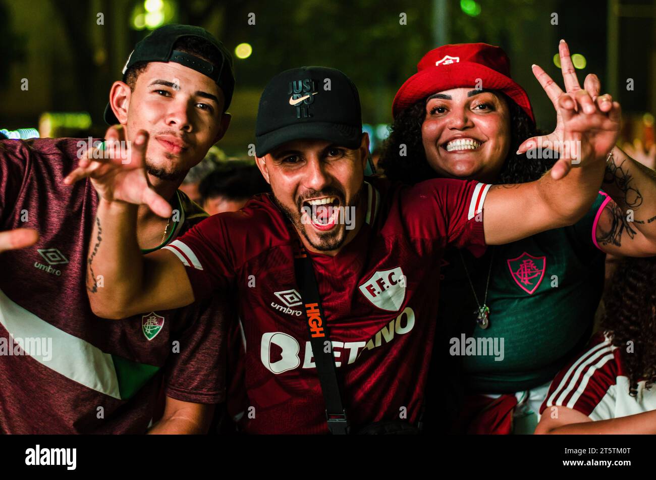 Rio De Janeiro, Brazil. 04th Nov, 2023. Fluminense fans celebrate the ...