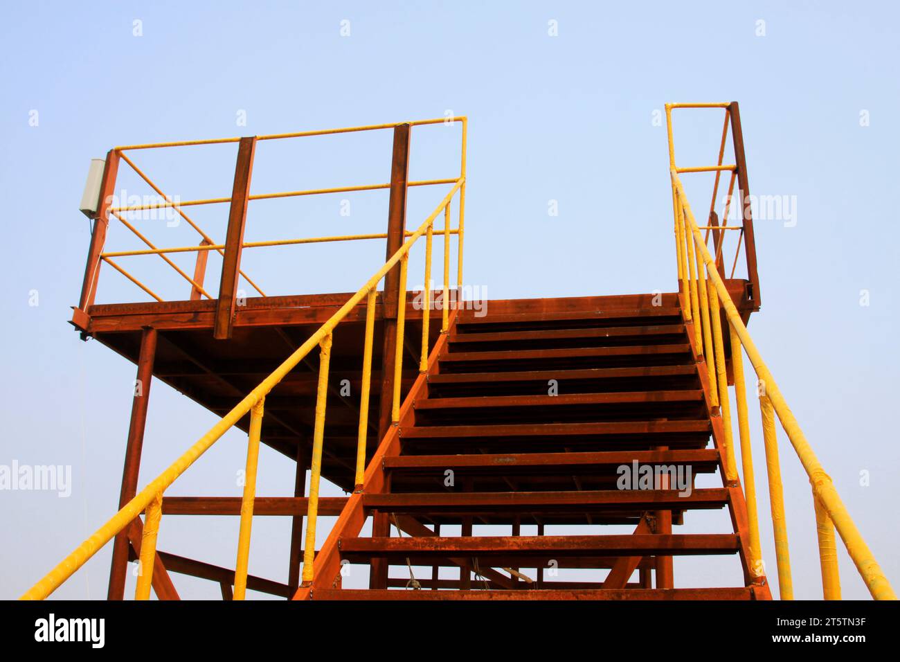 Platform stairs and railings Stock Photo - Alamy