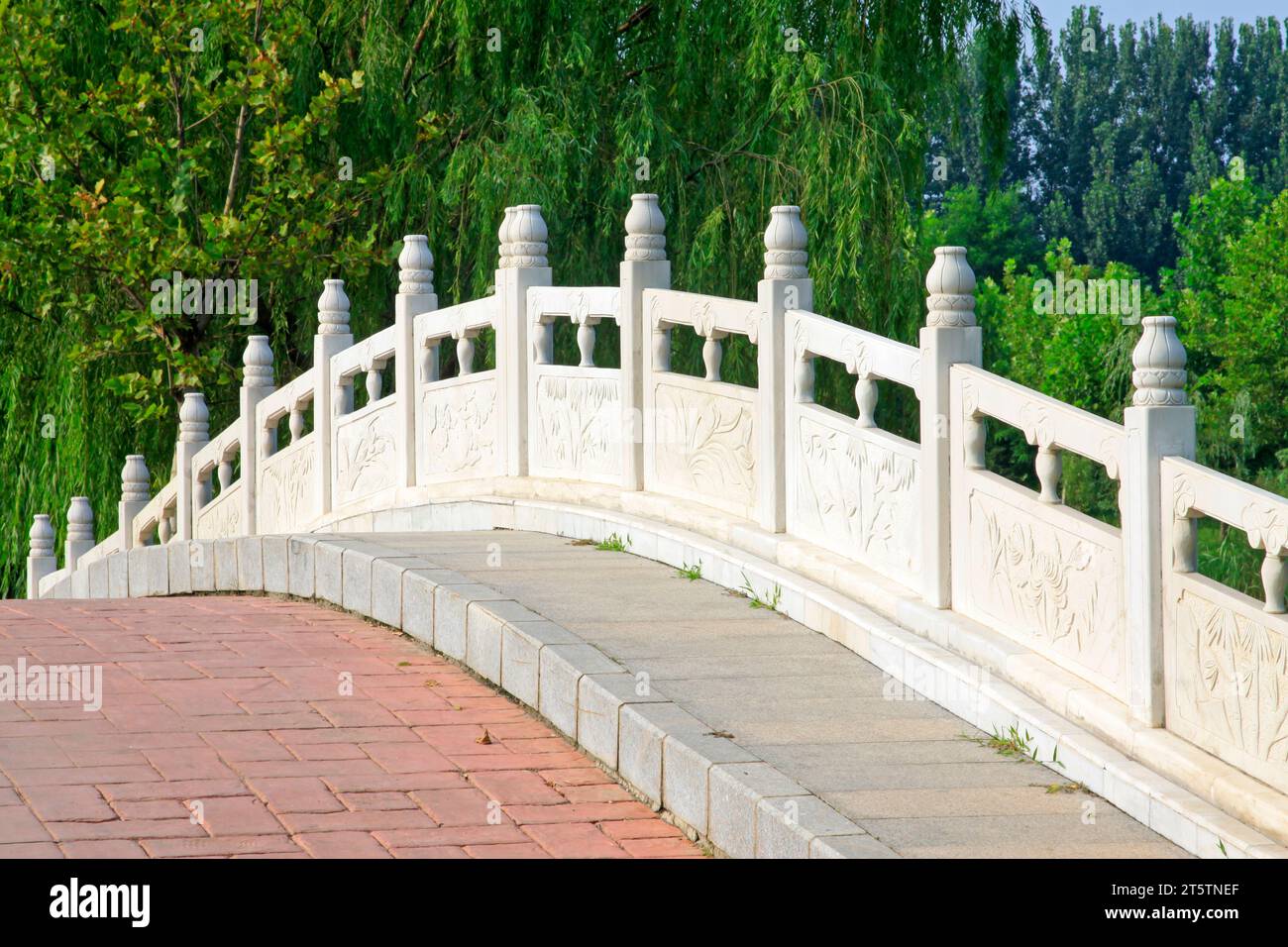 white marble stone bridge Stock Photo - Alamy