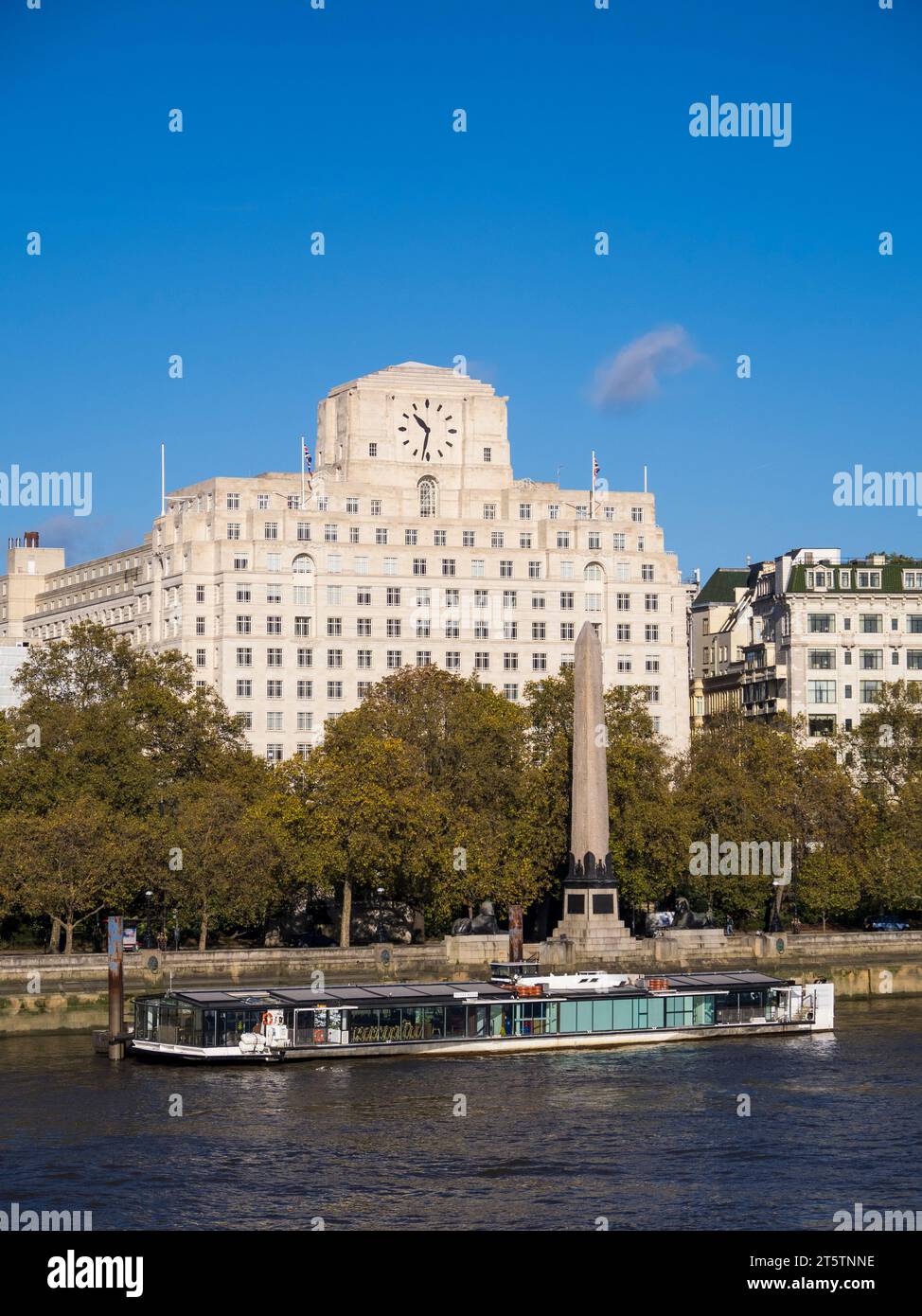 Cleopatras needle shell mex house london uk england hi-res stock ...
