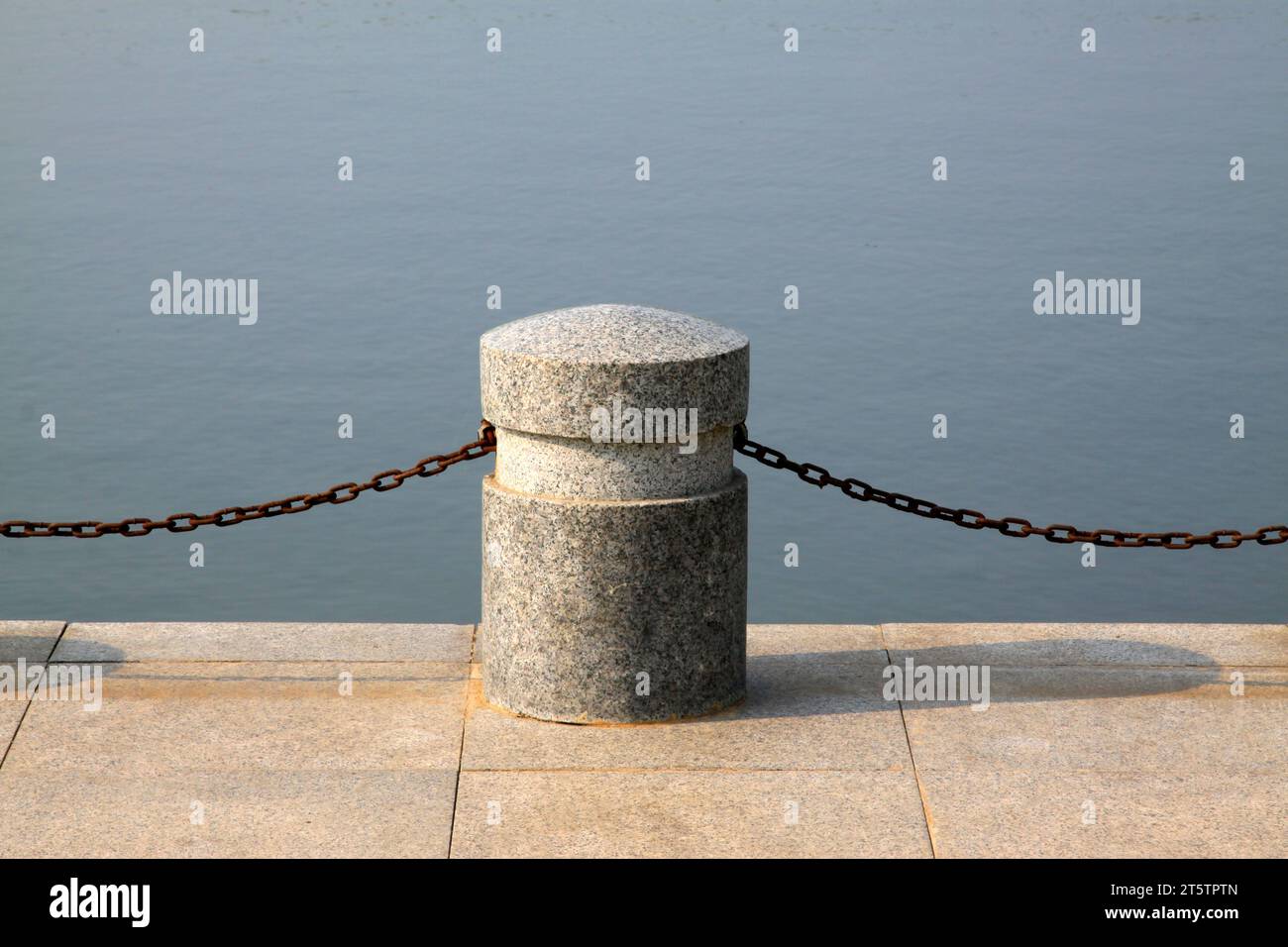 Chains lakes hi-res stock photography and images - Alamy