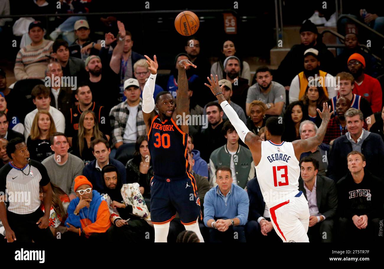 New York Knicks forward Julius Randle (30) hits a three-point shot over Los Angeles Clippers ...