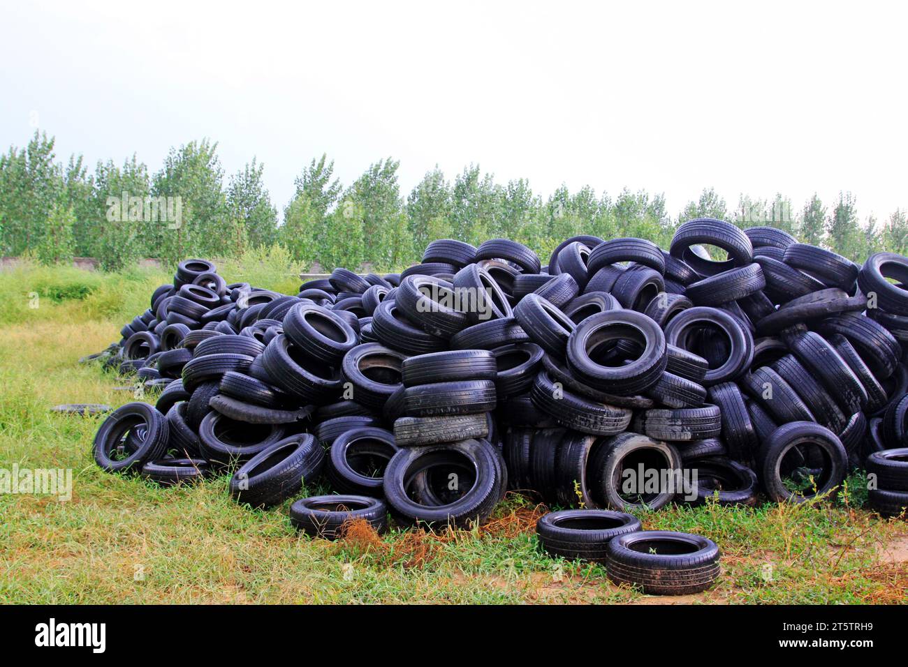 Waste rubber hi-res stock photography and images - Alamy