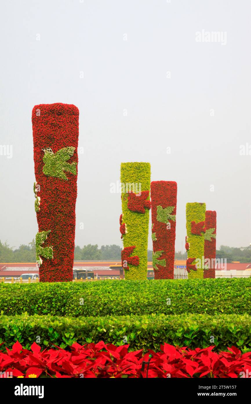 Beijing Tiananmen Square Flower totem pole Stock Photo - Alamy