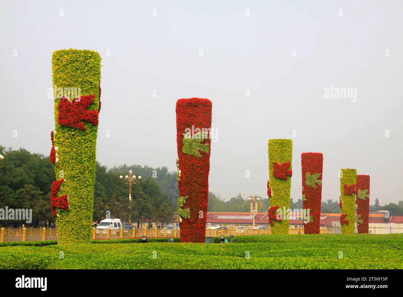 Beijing Tiananmen Square Flower totem pole Stock Photo - Alamy