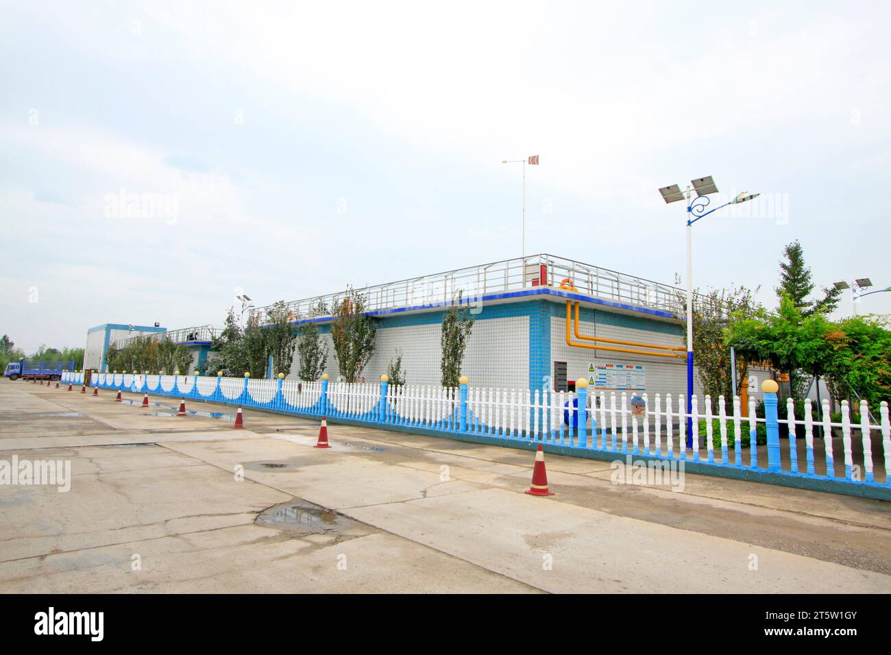 Aerobic reaction pool hi-res stock photography and images - Alamy