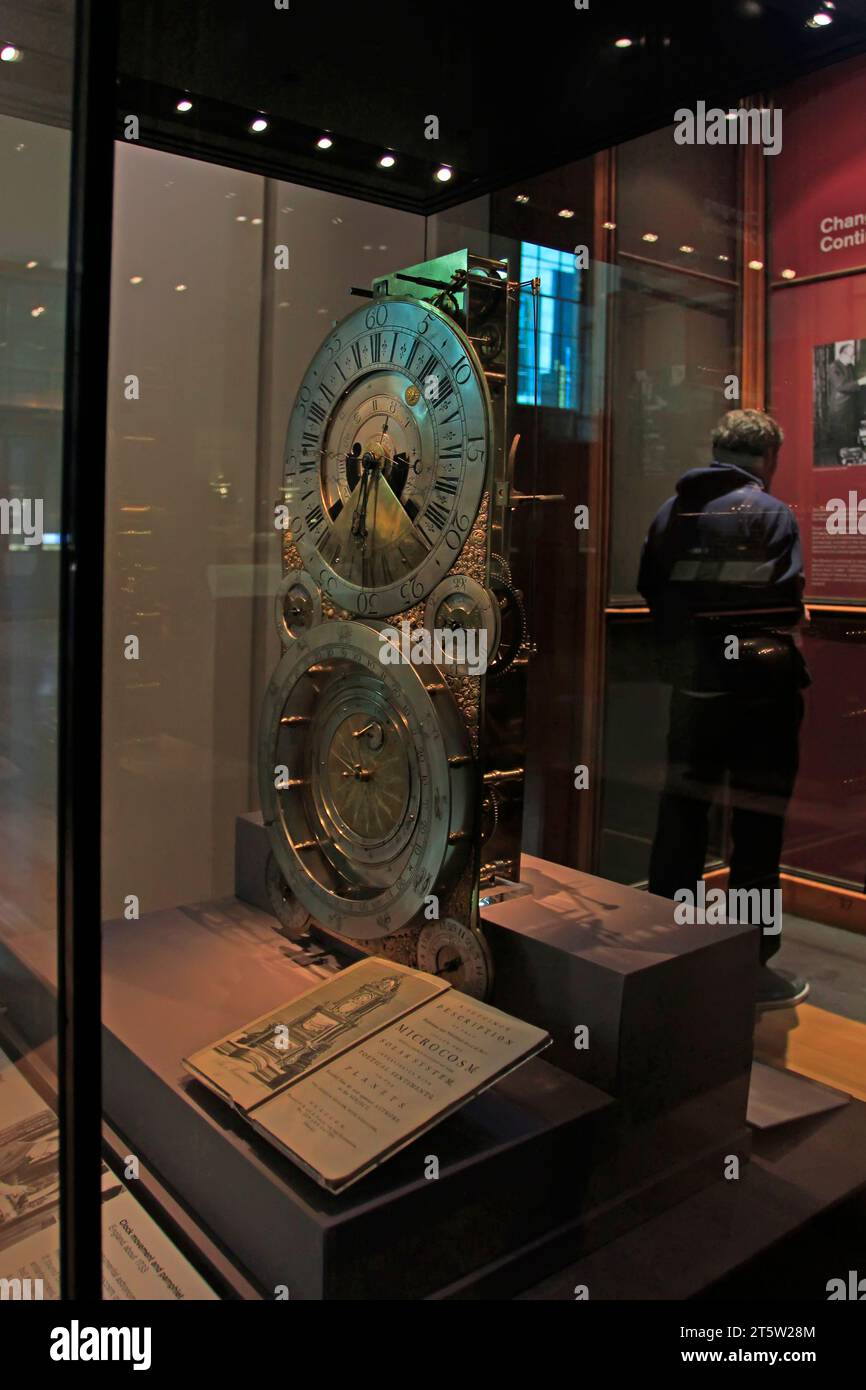 Clocks and watches british museum hi-res stock photography and images ...