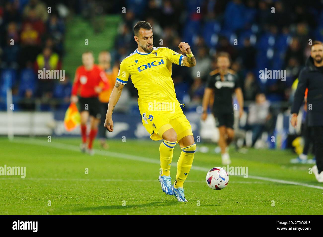 Getafe, Spain. 6th Nov, 2023. Alvaro Negredo (Cadiz) Football/Soccer ...