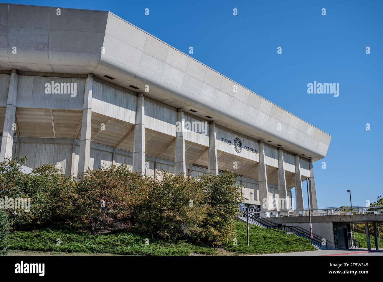 Hilton coliseum hi-res stock photography and images - Alamy