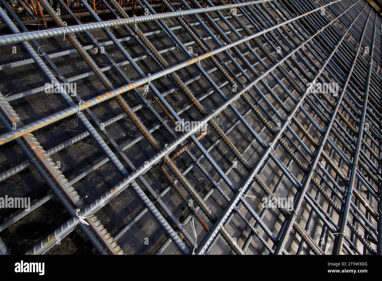 Outdoor steel frames hi-res stock photography and images - Alamy