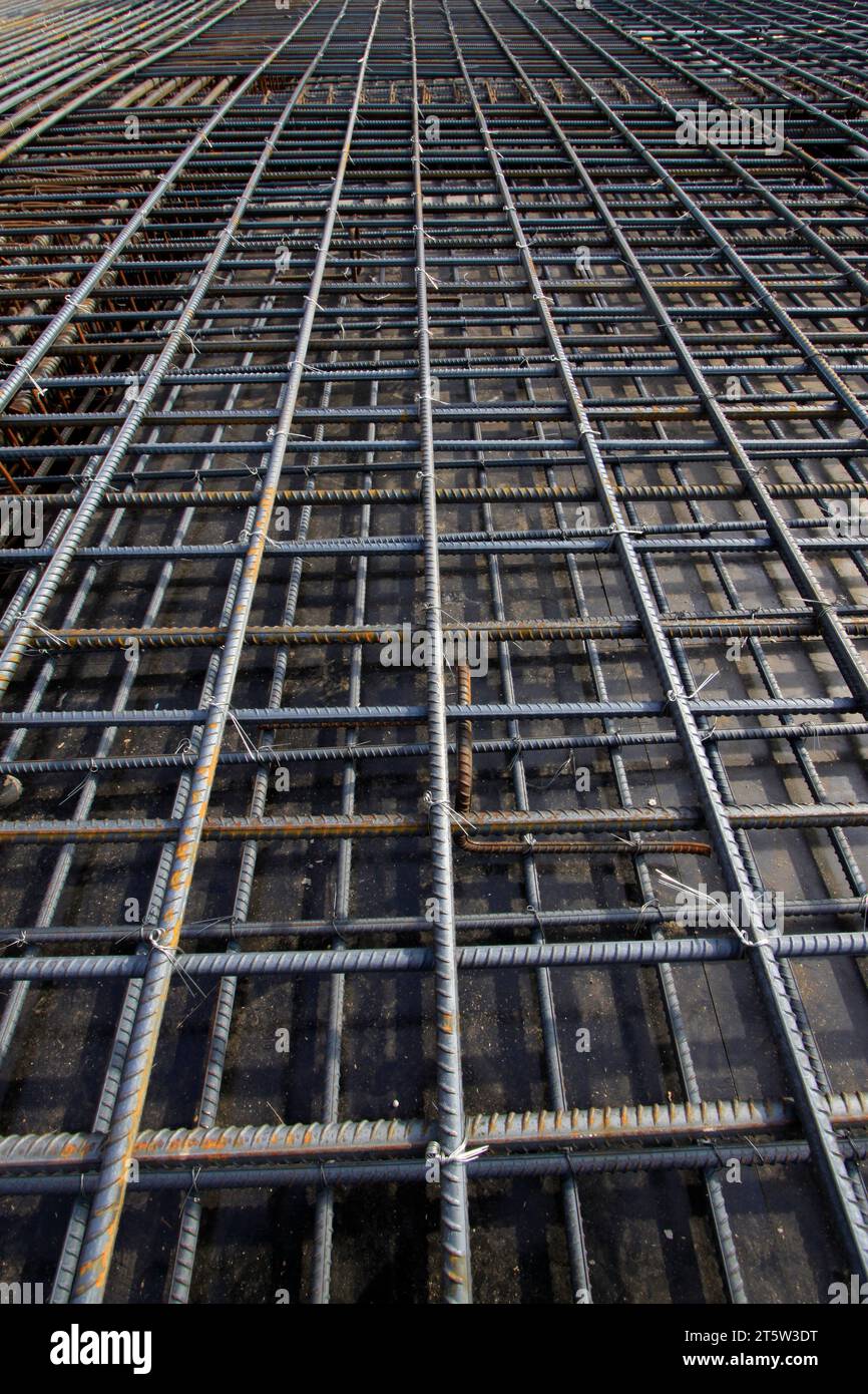 Oxidation rust steel beams hi-res stock photography and images - Alamy