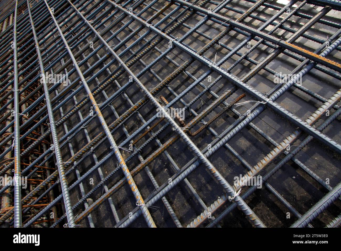 Oxidation rust steel beams hi-res stock photography and images - Alamy