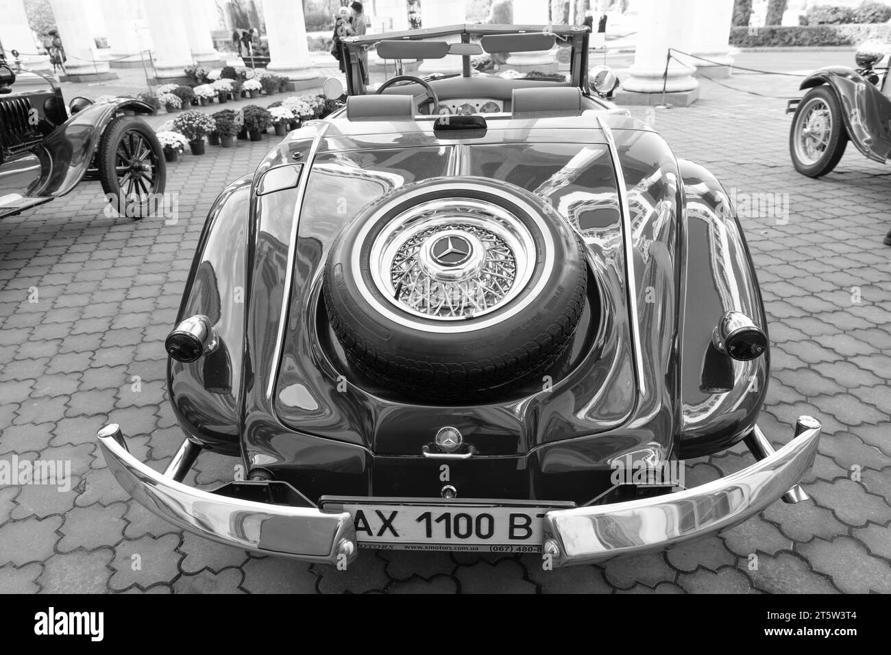 Kyiv, Ukraine - November 02, 2022: Mercedes-Benz 500K retro cabriolet ...