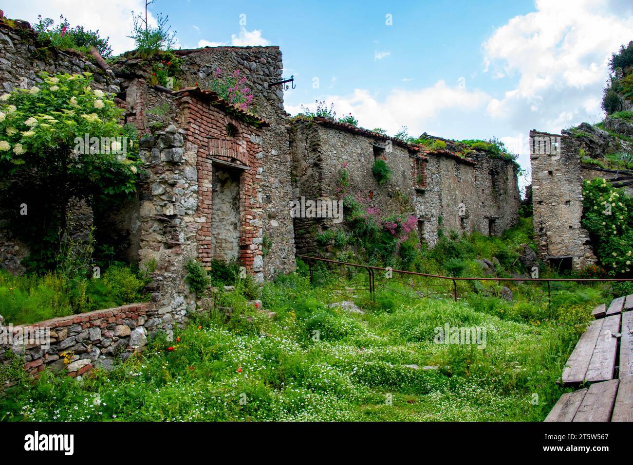 Medieval Village of San Severino di Centola - Italy Stock Photo - Alamy