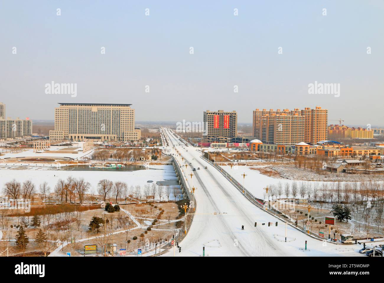urban snow scene Stock Photo - Alamy