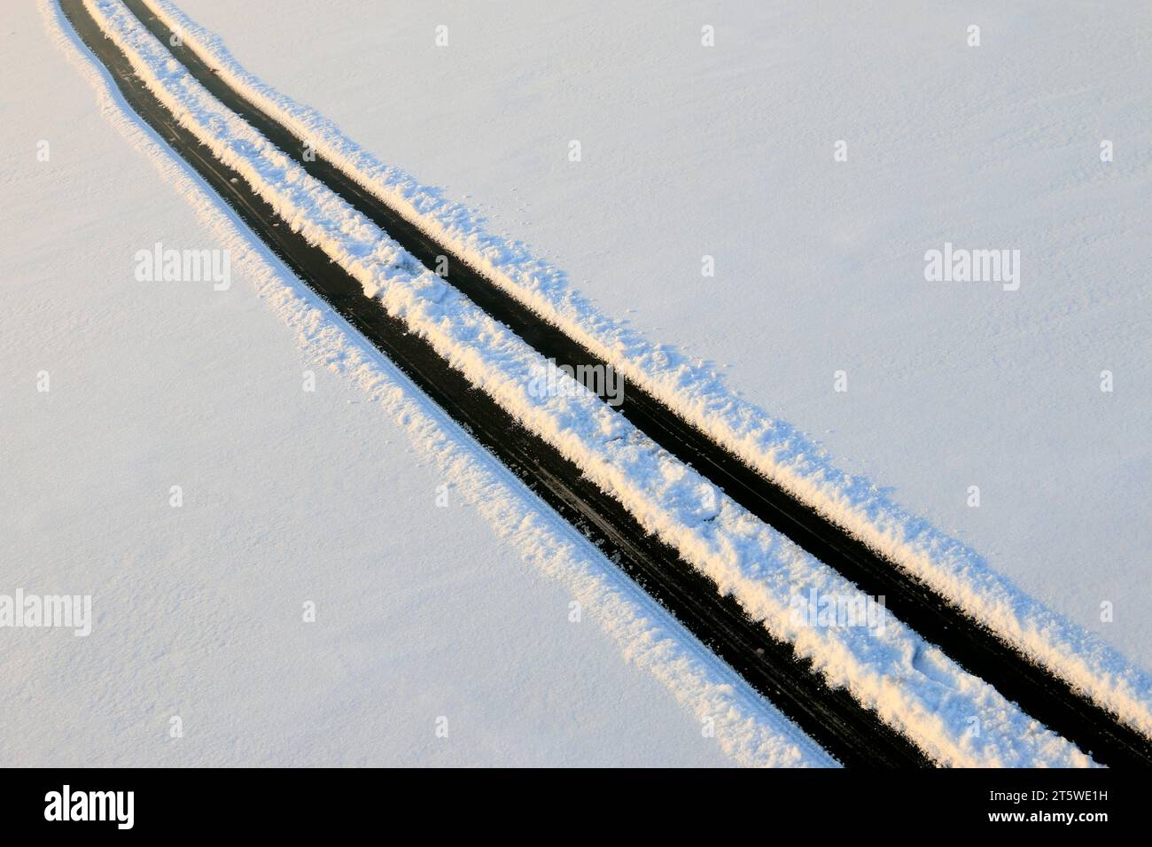 mark in the snow and ice Stock Photo - Alamy