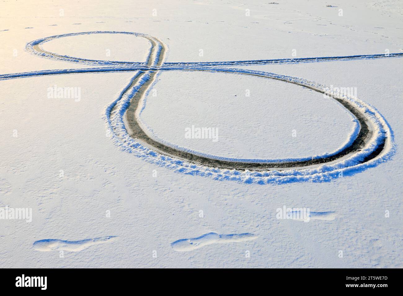 Spiral texture on the snow Stock Photo - Alamy
