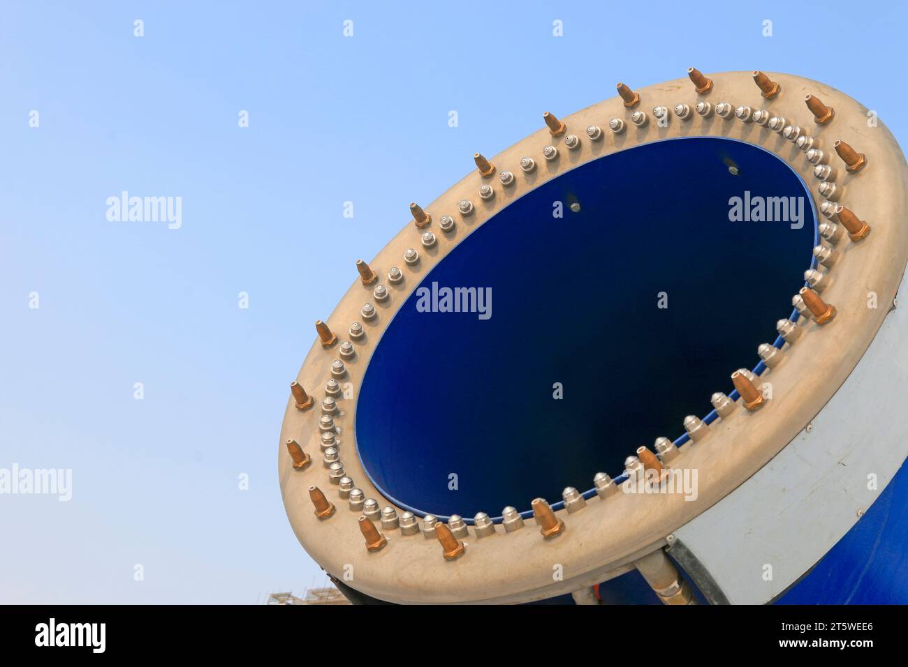 Barrel making machine hi-res stock photography and images - Alamy