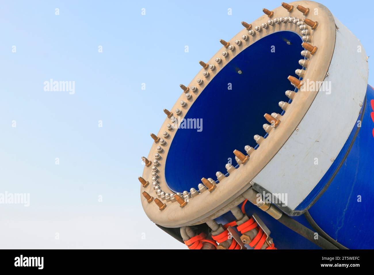 Barrel making machine hi-res stock photography and images - Alamy
