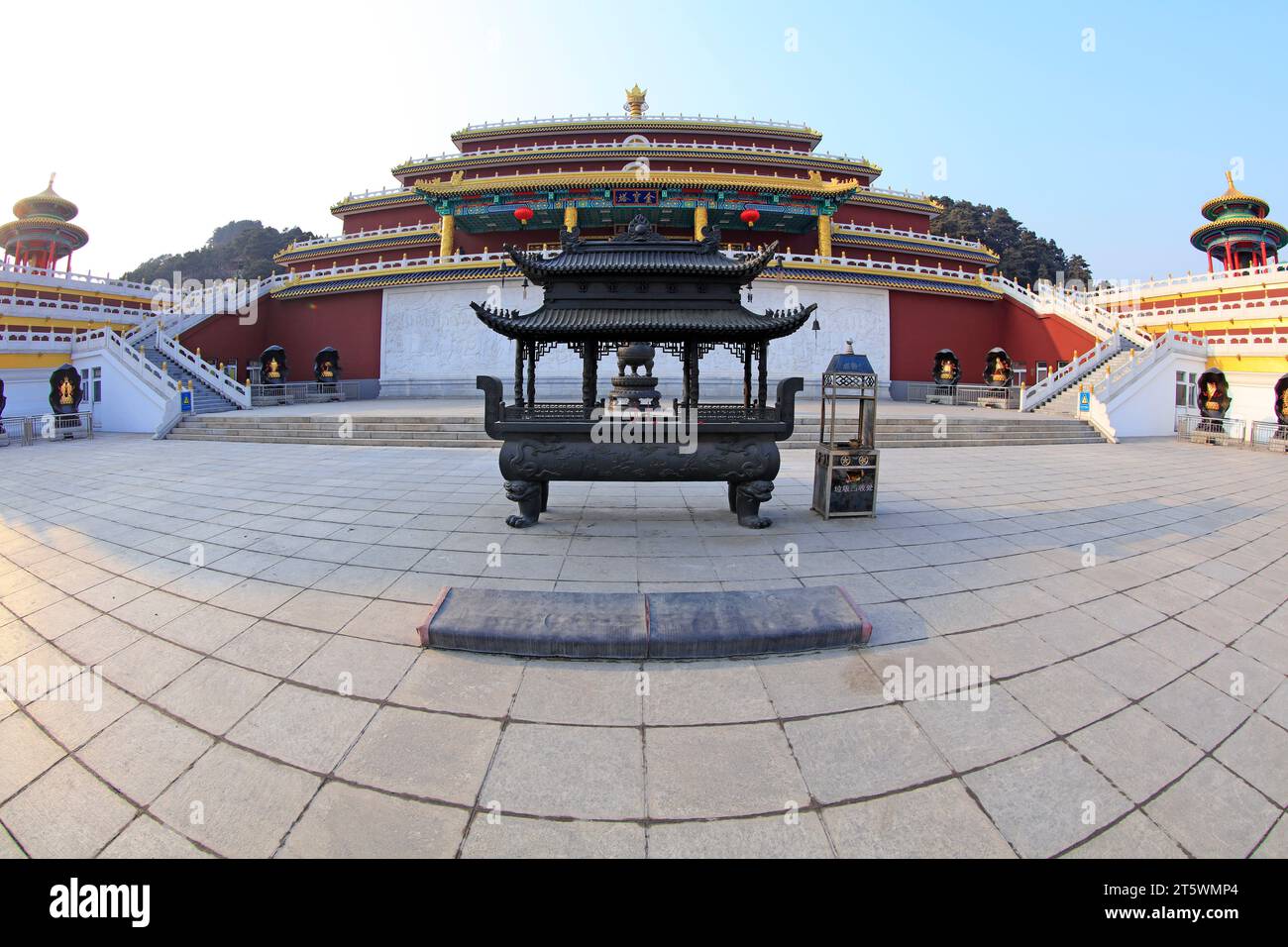 ancient China temple landscape architecture Stock Photo - Alamy